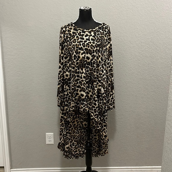 Glitzy Girlz | Tops | Glitzy Girlz Hilo Top Brand New Never Been Worn ...